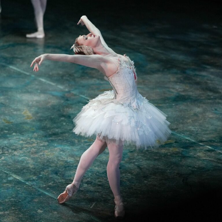 How Does a Ballerina Spend Her Final Day? Gillian Murphy Takes a ...